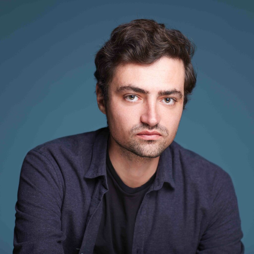 Nathan Devers - La Forêt des Livres chez Gonzague Saint Bris